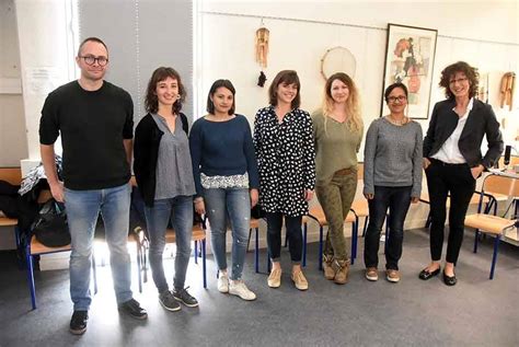 De Futurs Professeurs Des écoles Apprennent à Maîtriser Leur Voix La