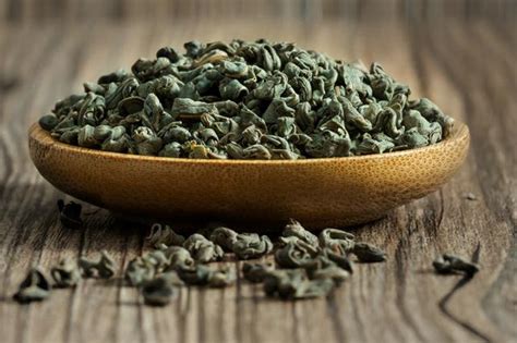 高血压患者除了降压药还能吃什么降压呢？