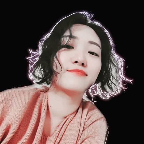 윤지안 Jian 02 24 • Threads Say More