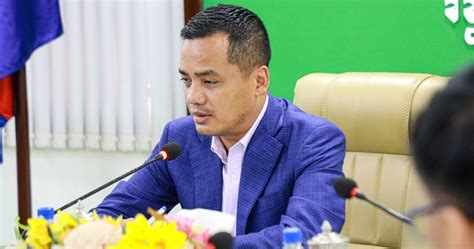 ឯកឧត្តម ស សុខា និងឯកឧត្តម គួច ចំរើន ដឹកនាំកិច្ចប្រជុំ