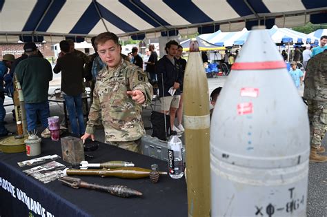 Demonstration Day At Aberdeen Proving Ground Photos Baltimore Sun