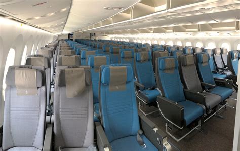Singapore Airlines Premium Economy Cabin Ehtn