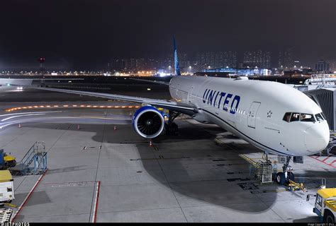 N2352U | Boeing 777-322ER | United Airlines | Ehco | JetPhotos