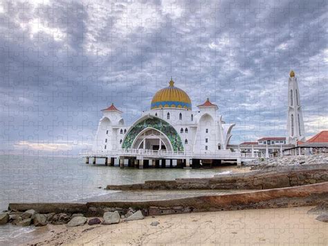 Masjid Selat Melaka Jigsaw Puzzle By Mahmud Ahsan