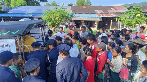 ရခိုင်ပြည်နယ်ဆီကုန်သည်နှင့်ဆီလုပ် ငန်းရှင်များအသင်းမှ အမ်းမြို့၌့ဒုတိ ယနေ့ လေယာဉ်ကွင်းရပ်ကွက