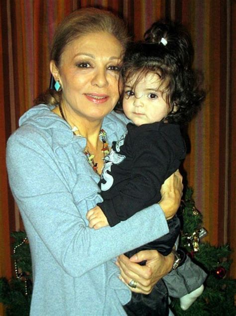 Pin By María Gloria On Farah Diba Farah Diba The Shah Of Iran Farah