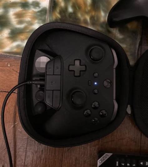 Can Anyone Identify This Xbox Controller R Controller