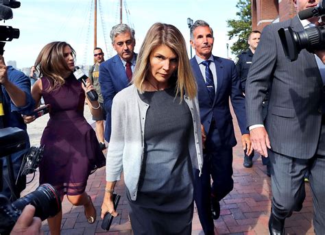 Lori Loughlin Gets 2 Months In College Admissions Scandal
