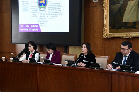 Нийгмийн бодлогын байнгын хороо 14 хууль нэг тогтоолын төсөл батлуулжээ