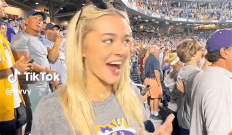 Watch Olivia Dunne In Daisy Dukes Dance In The Stands As Lsu Celebrates