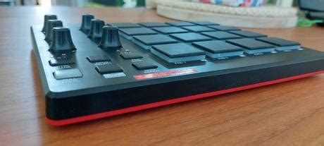 AKAI MPD 218 MIDI Pad Controller