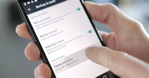Perbedaan Hard Reset Dengan Factory Reset