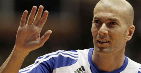 Zinedine Zidane Reste Fidèle à Lui Même Vidéo