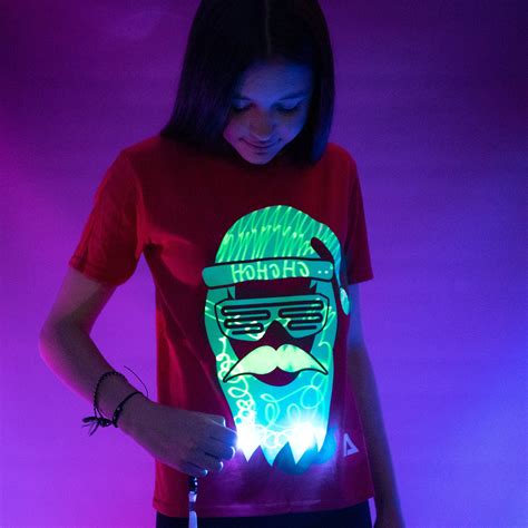Sparkling Star Interactive Glow T Shirt Illuminated Apparel