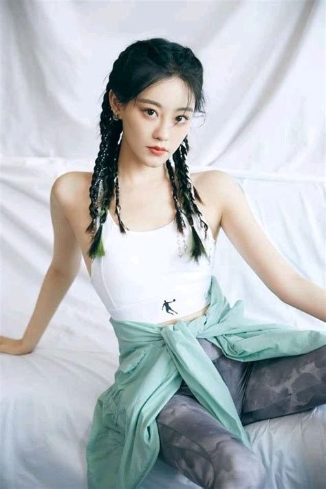 Zhu Xu Dan Chinese Actress Female Pose Reference Female Poses