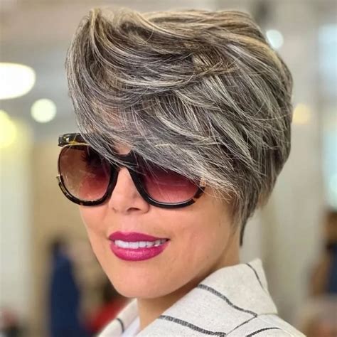 10 Pixie Haircuts With A Side Part That Will Complement Your Style