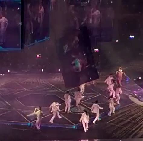 Giant Lcd Screen Falls And Crushes Dancer In Horrifying Freak Accident