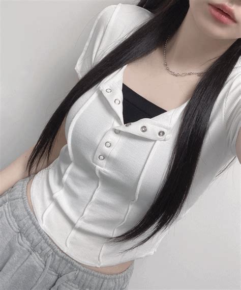 또또 유넥 골지 버튼 단추 절개 슬림핏 밑단 굴림 긴팔 반팔 티셔츠 에이블리