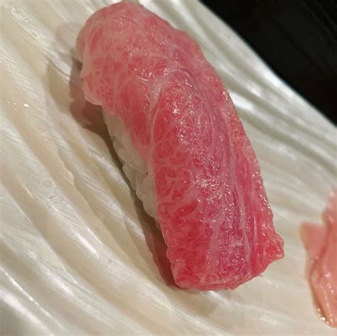 田中美久 都寿し 熊本グルメ 大トロ のどぐろの炙り カワハギの肝 ウニ 穴子 お寿司 美味しすぎて ほっぺた 落ち