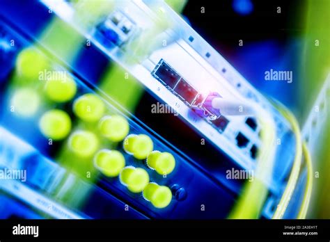 Types Of Network Cables With The Ability To Receive And Transmit Signals Up To 1 Kilometer And