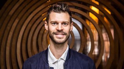 استعفای نماینده مجلس نروژ بعد از افشای سرقت عینک فیلم لحظه دزدی