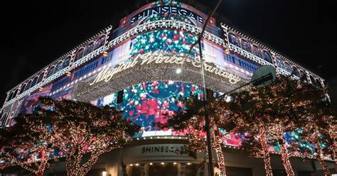 신세계백화점 미디어 파사드 예쁨도 챙기고 환경도 챙기고