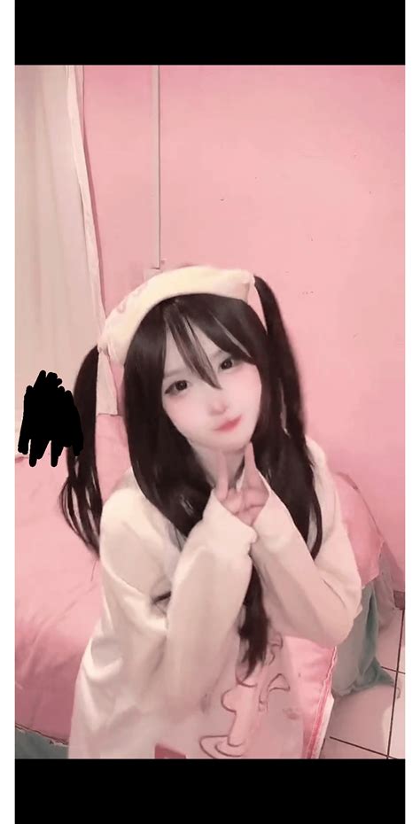 Popular Tiktokers Posts Vs Collab Videos Shes Tagged In R