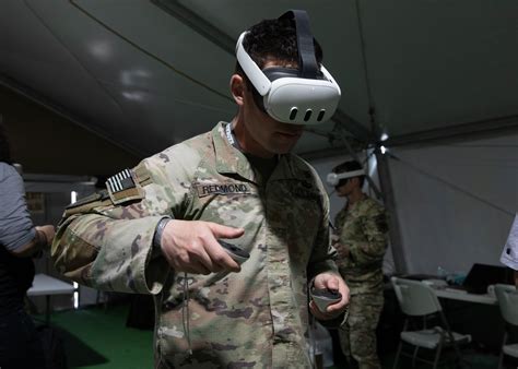 DVIDS Images Virtual Reality Immersive Command And Control Experimentation During Project
