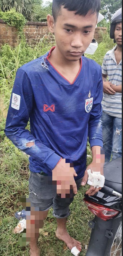 កម្មករពីរនាក់ត្រូវរថយន្តដឹកដីកិនពីលើបណ្ដាលឱ្យស្លាប់ម្នាក់ របួសម្នាក់ ចំណែកម៉ូតូមួយគ្រឿងឆេះខ្ទេច