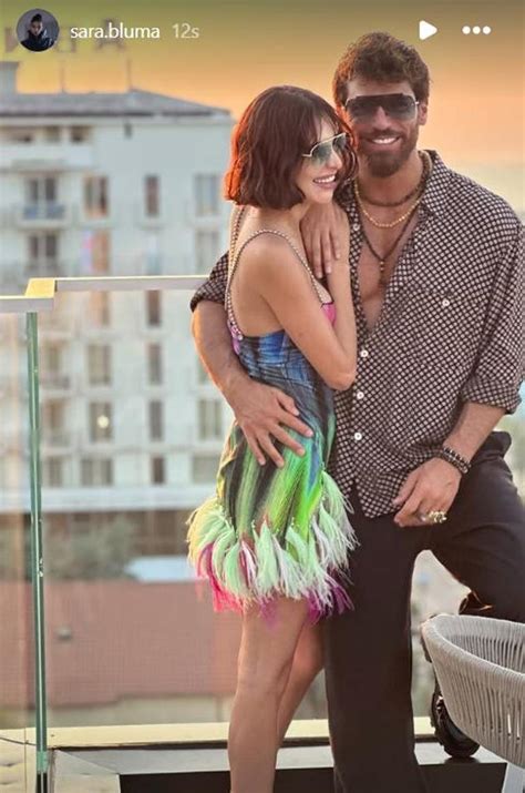 Aşk Doludizgin Sürüyor Can Yaman Ve Sara Blumadan Yeni Kare Magazin