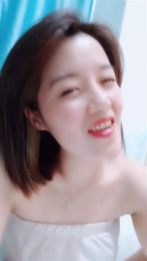 小白白白一月二十四號 美女主播 免費情色成人視頻