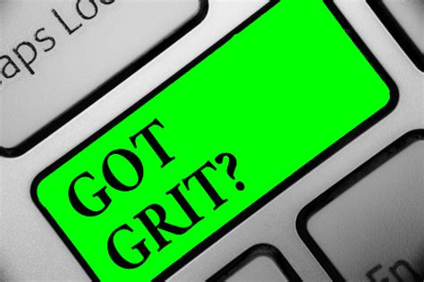 필기 텍스트 있어 모래 질문입니다 원하는 목표 녹색 키보드 키 의도 향해 인내로 Hardwork를 의미 하는 개념 반사 문서 컴퓨팅 컴퓨터 만들 머리에 대한 스톡 사진 및