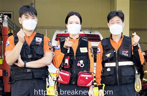 구급차에서 소중한 새 생명 출산