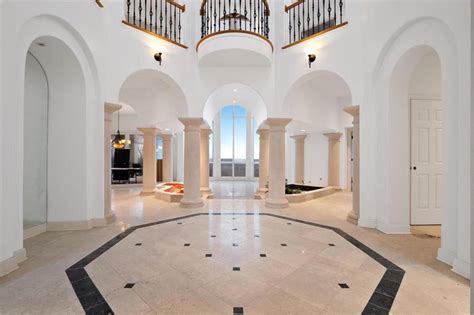 The Decaying Abandoned Mansions Of The Rich And Famous
