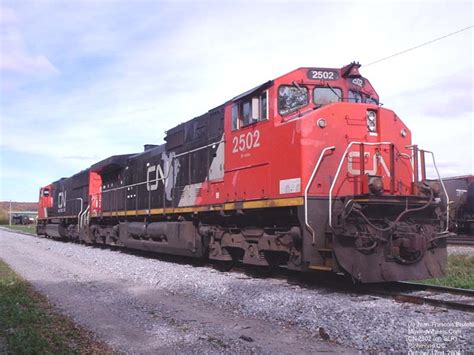 Canadian National Railway Cn Dash 9 44cw And Dash 9 44cwl
