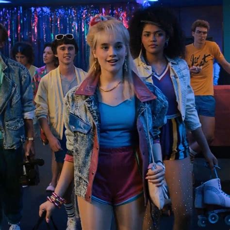 Pin By 𝓷𝓪𝔂𝓪 𝓭𝓮𝓵 𝓻𝓮𝔂 On Serial Movie Stranger Things Outfit