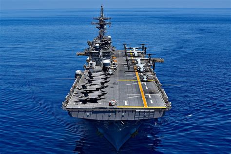 The Amphibious Assault Ship Uss Wasp Transits The South China Sea Sept