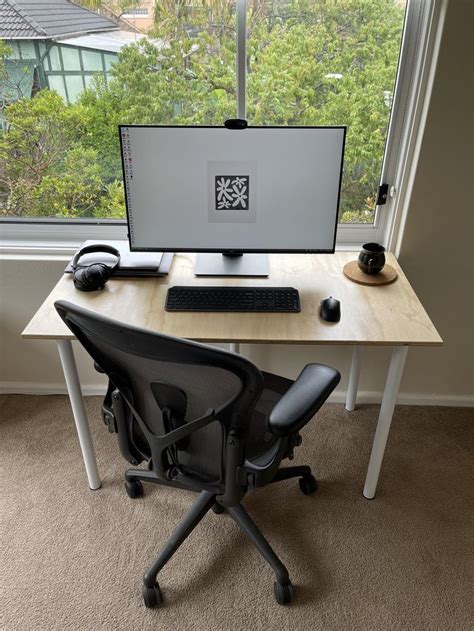 Minimalist Home Office Desk Setup
