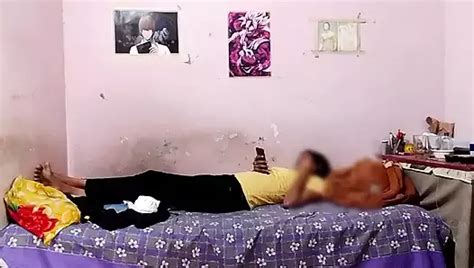 Bahan Ki Saheli Ghar Par Aai Aur Room Lejakr Chod Diya Hindi Audio Sex Part 1 XHamster