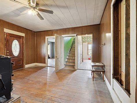 9035 Fee Rd Orwell Oh 44076 Mls 4500813 Zillow