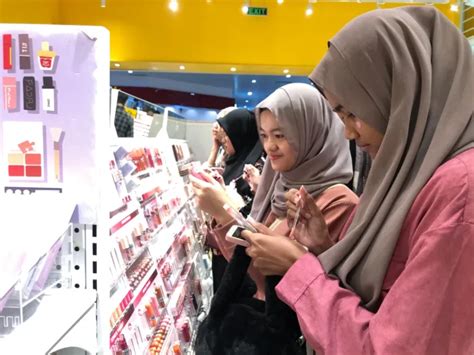Berburu Produk Kosmetik Estetik Di Kkv Malang Posco Media