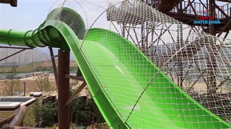 22m위에서 심장 떨리게 떨어지는 아찔한 슬라이드 롯데월드에 아트란티스가 있다면 롯데워터파크에는 롤러코스터같은 이 어트랙션이 있다 더 자세한 힌트를 얻고 싶다면