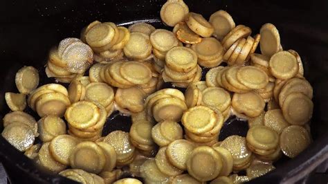 우엉을 이렇게 만들어 드셔보세요 70가 몰라서 못 먹는 우엉요리 쉽고 맛있는 명품 국이 만들어집니다 빨리 우엉 사오세요💯 평생 써먹는 우엉 레시피 우엉버섯들깨탕