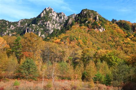 山梨の瑞牆山へ紅葉の旅ジンギスカンも堪能旅行プランは旅色で