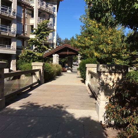 411 530 Raven Woods Drive North Vancouver Bc V7g 2t5 Vista Realty