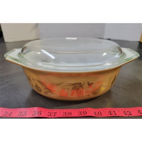 Oval Pyrex Casserole Dish 1 5q Schmalz Auctions