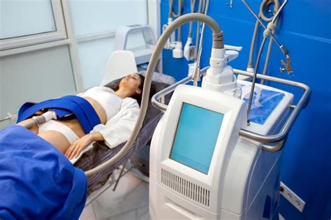 Premium Photo Coolsculpting Procedure In Cosmetology Clinic Girl