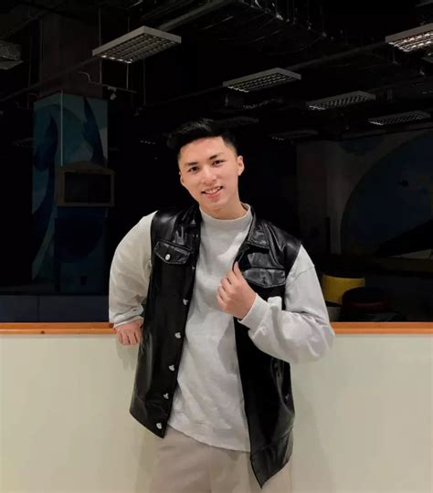 Hot Tiktoker Ho Ng H N Ang N I R N R N Mxh V I Clip Ph T L Ai Hot Kols I S Ng Vgt Tv