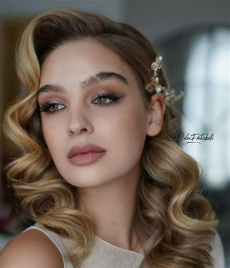 روز عروسی و نامزدیت، با این مدل موهای فر رترو همه نگاه‌ها را میخکوب کن