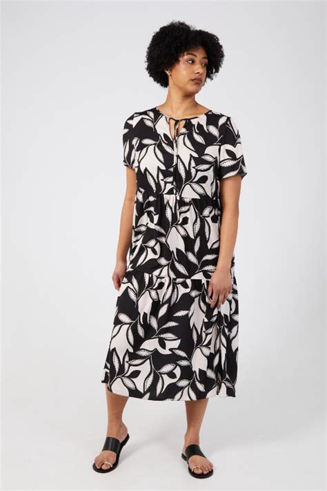 Plus Size Women Trousers Emma Dress Java Leaf Black One Six London